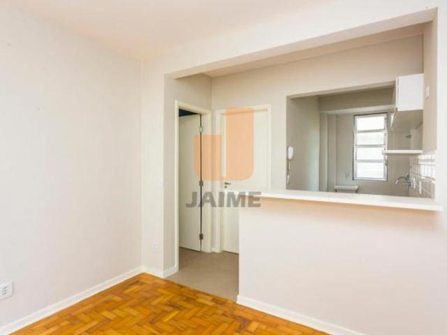 Apartamento com 1 Dormitório em Higienópolis