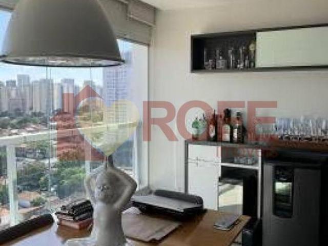 Apartamento com 1 dormitório para alugar, 67 m² por R$ 7.698,00/mês Brooklin São Paulo/SP
