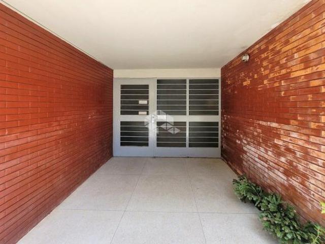 Apartamento com 1 dormitório próximo a Avenida e estação Farrapos