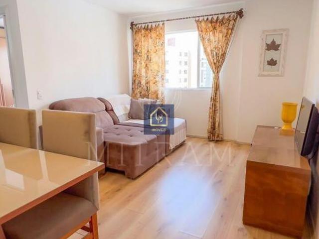 Apartamento com 1 dormitório. São 45m² privativos por R$ 399.000 no bairro Bigorrilho em Curitiba/PR