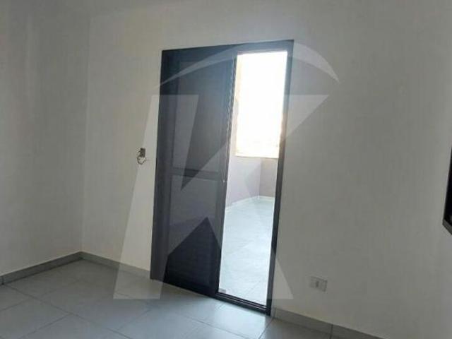 Apartamento com  1 Dormitório, Sala, na Vila Medeiros