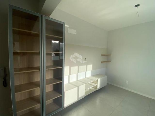 Apartamento com 1 dormitório, semimobiliado em Santa Cruz do Sul