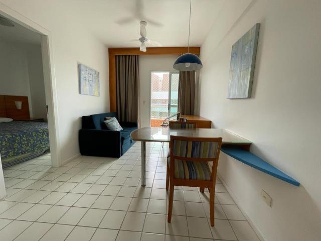 Apartamento com 1 dormitório, sendo 1 suíte, com 1 vaga de garagem, 50 m², à locação por R$ 700,00 Bertioga/SP, Riviera de São Lourenço, Módulo: 6