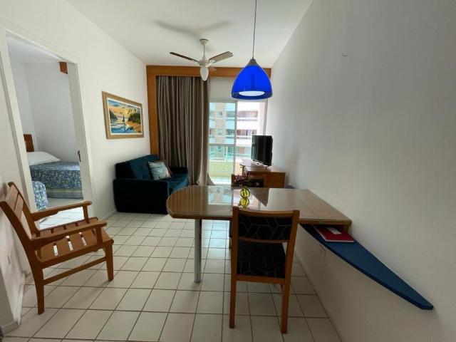 Apartamento com 1 dormitório, sendo 1 suíte, com 1 vaga de garagem, 50 m², à locação por R$ 800,00 Bertioga/SP, Riviera de São Lourenço, Módulo: 6