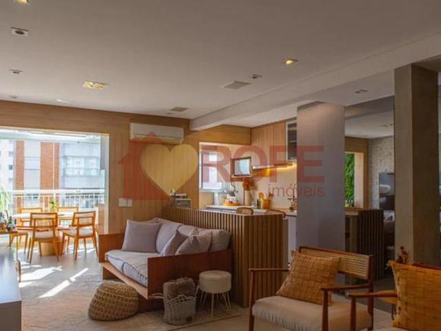 Apartamento com 1 dormitório sendo 1 suíte, com 90m2, Mobiliado, na Vila Nova Conceição, SP
