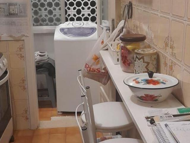 Apartamento com 1 dormitório, 1 vaga, bairro Floresta