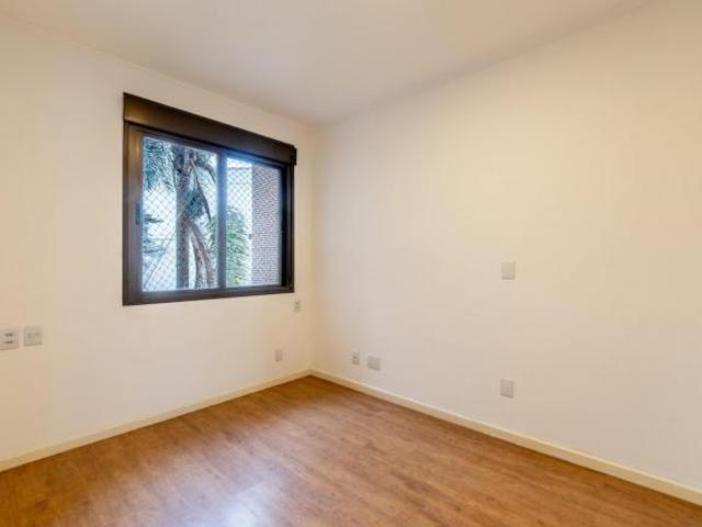 Apartamento com 1 dormitório, 1 vaga e 47m² à venda em Boa Vista, Porto