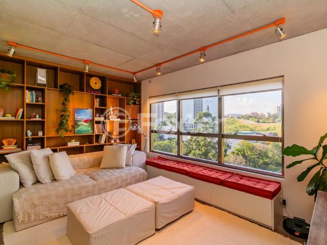 Apartamento com 1 dormitórios em Porto Alegre