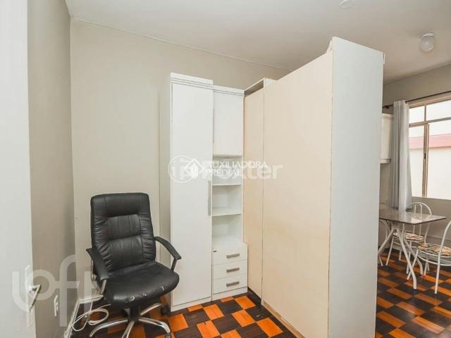Apartamento com 1 dormitórios em Porto Alegre