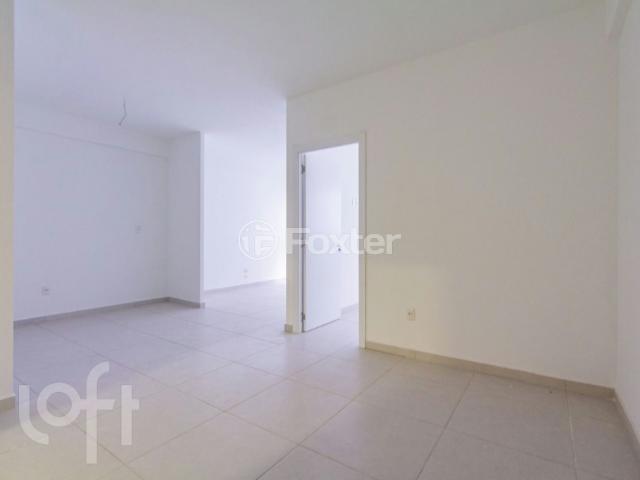 Apartamento com 2 dormitórios em Porto Alegre