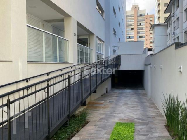 Apartamento com 1 dormitórios em Porto Alegre