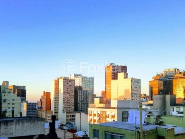 Apartamento com 1 dormitórios em Porto Alegre