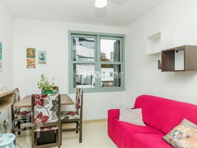 Apartamento com 1 dormitórios em Porto Alegre