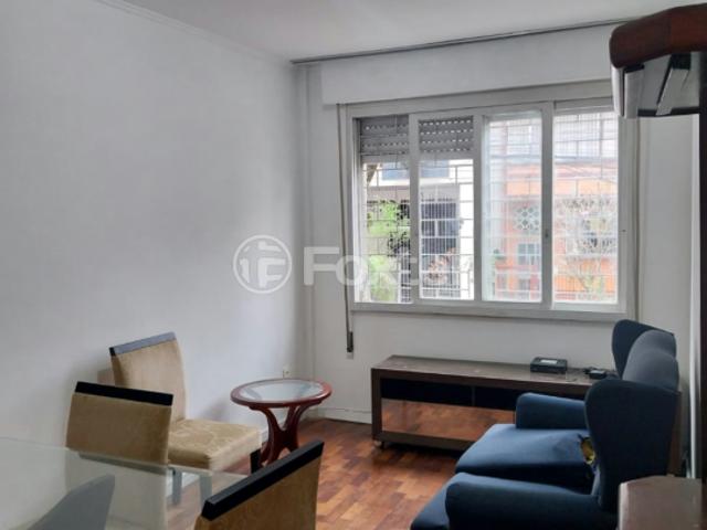 Apartamento com 1 dormitórios em Porto Alegre