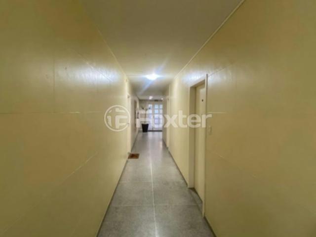 Apartamento com 1 dormitórios em Porto Alegre
