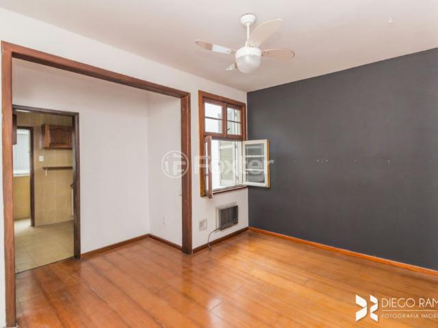 Apartamento com 1 dormitórios em Porto Alegre
