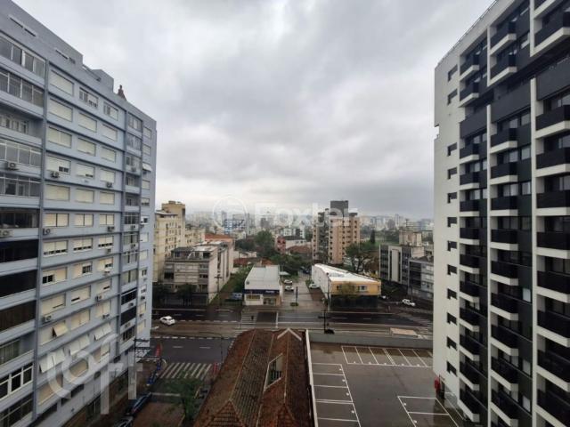 Apartamento com 1 dormitórios em Porto Alegre