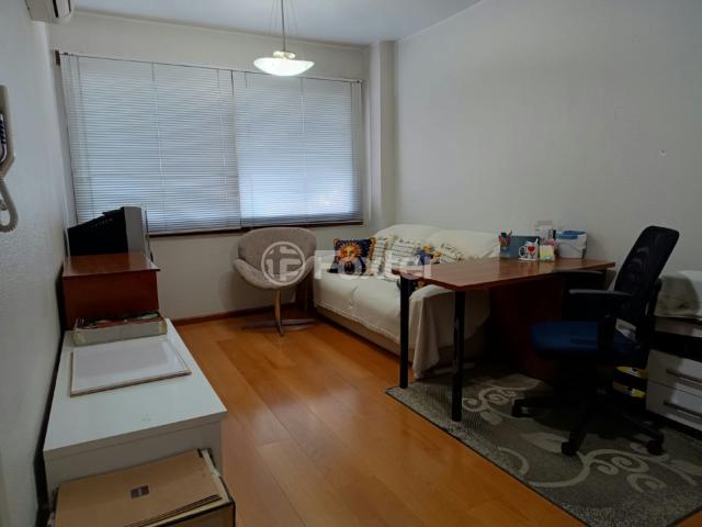 Apartamento com 1 dormitórios em Porto Alegre
