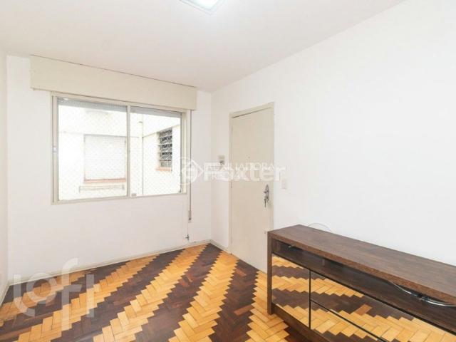 Apartamento com 1 dormitórios em Porto Alegre