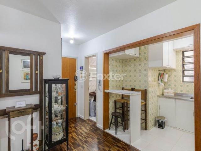 Apartamento com 1 dormitórios em Porto Alegre