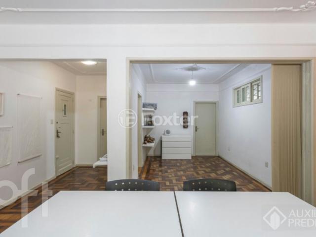 Apartamento com 1 dormitórios em Porto Alegre