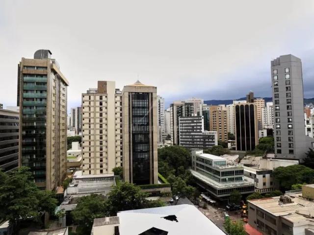 Apartamento com 1 quarto 1 suíte no bairro Savassi