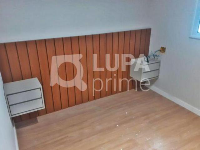 APARTAMENTO COM 1 QUARTO À VENDA NA VILA ISOLINA MAZZEI