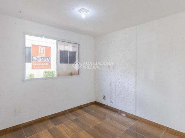 Apartamento com 1 Quarto à Venda no bairro Olaria com 41m²