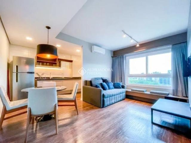Apartamento com 1 quarto e 43m² para alugar em Moinhos de Vento, Porto Alegre