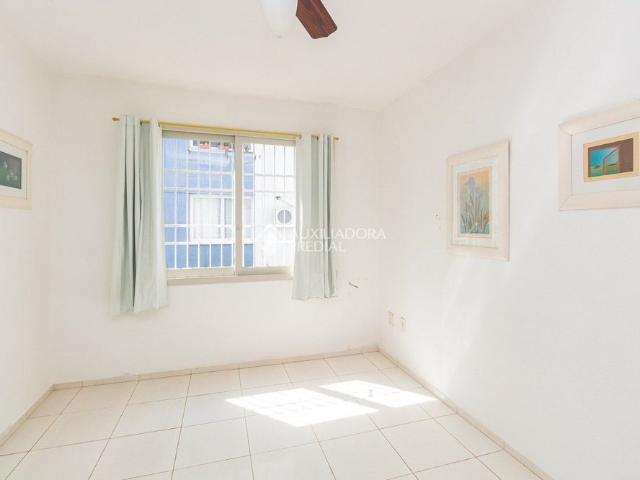 Apartamento com 1 quarto e 43m² para alugar em Passo da Areia, Porto Alegre