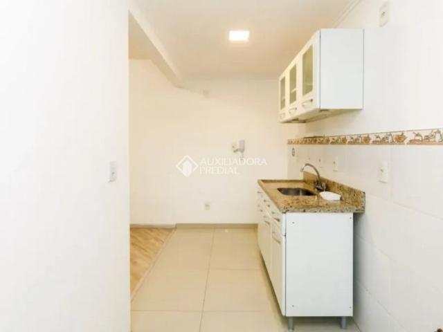 Apartamento com 1 quarto e 40m² para alugar em Centro, Canoas