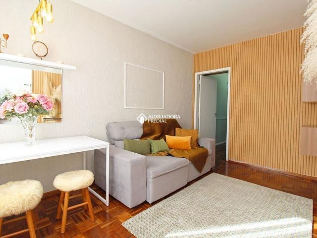Apartamento com 1 quarto e 40m² para alugar em Moinhos de Vento, Porto Alegre