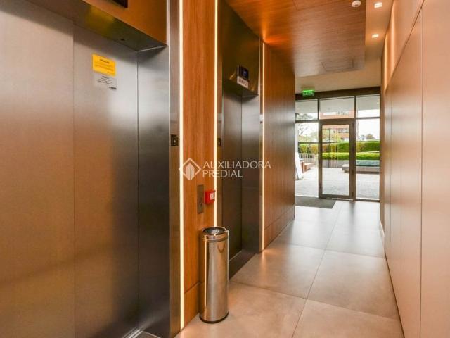 Apartamento com 1 quarto e 40m² para alugar em Tristeza, Porto Alegre