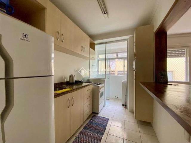 Apartamento com 1 quarto e 41m² para alugar em Jardim Europa, Porto Alegre