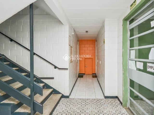 Apartamento com 1 quarto e 41m² para alugar em Vila Nova, Porto Alegre