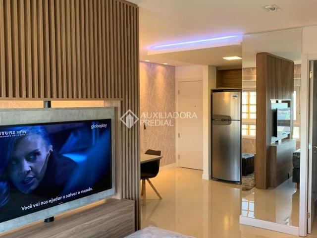 Apartamento com 1 quarto e 42m² para alugar em Partenon, Porto Alegre