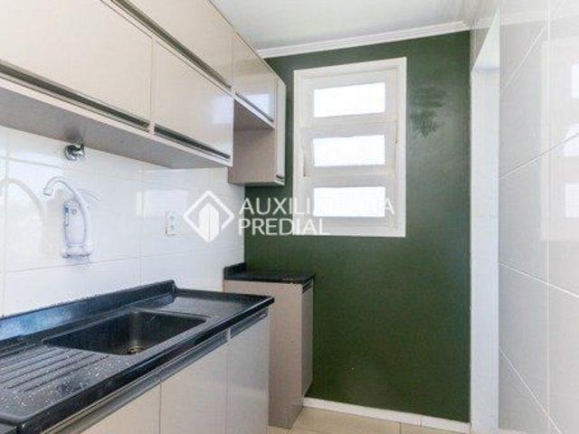 Apartamento com 1 quarto e 42m² para alugar em Passo da Areia, Porto Alegre