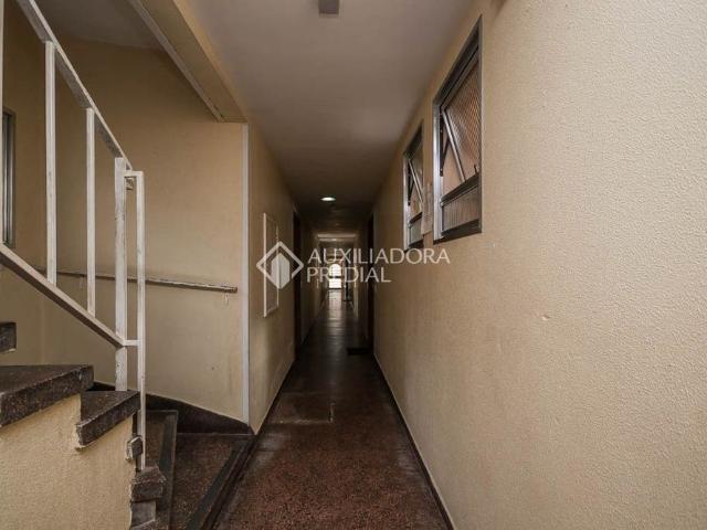 Apartamento com 1 quarto e 45m² para alugar em Menino Deus, Porto Alegre