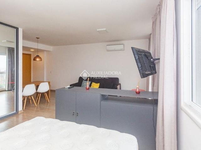 Apartamento com 1 quarto e 45m² para alugar em Petrópolis, Porto Alegre