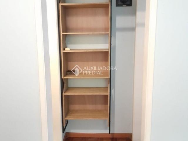 Apartamento com 1 quarto e 45m² para alugar em Tristeza, Porto Alegre