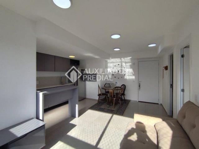 Apartamento com 1 quarto e 45m² para alugar em Vila Ipiranga, Porto Alegre