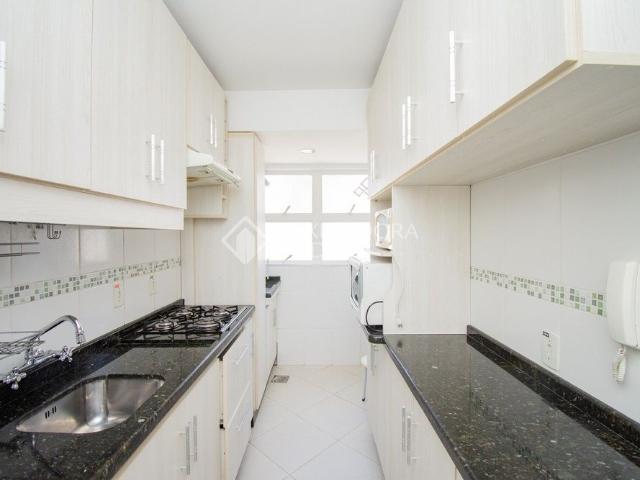 Apartamento com 1 quarto e 46m² para alugar em Rio Branco, Porto Alegre