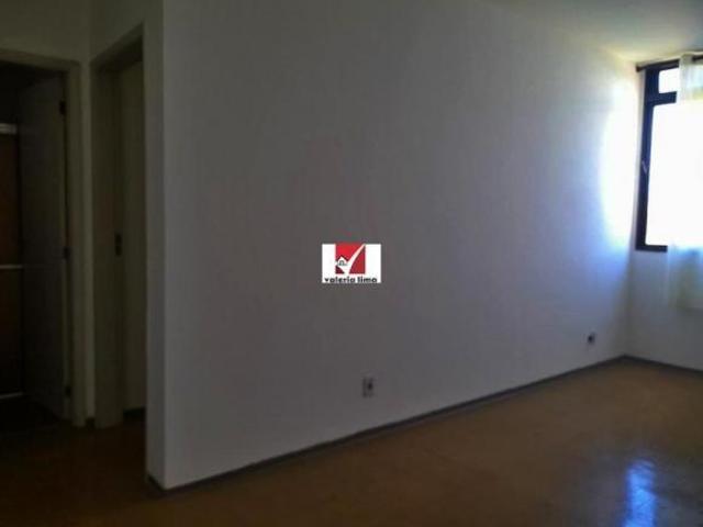 Apartamento com 1 quarto e 49 m² à venda no Centro