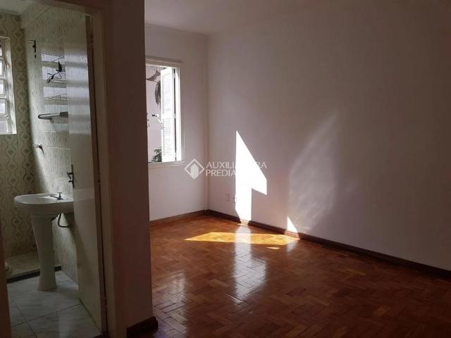 Apartamento com 1 quarto e 50m² para alugar em Vila Ipiranga, Porto Alegre