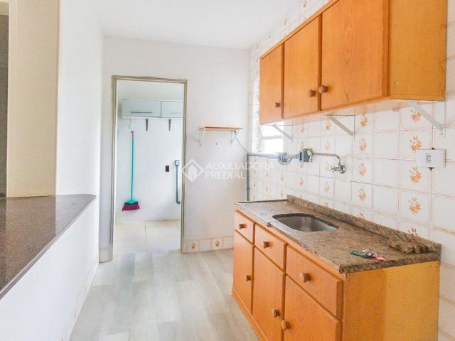 Apartamento com 1 quarto e 52m² para alugar em Jardim Carvalho, Porto Alegre