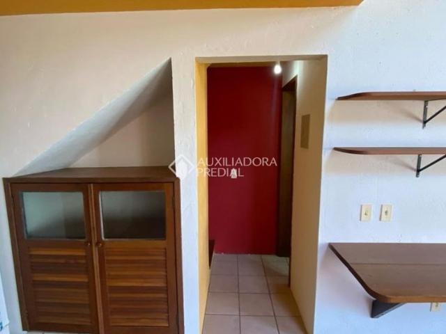 Apartamento com 1 quarto e 55m² para alugar em Lagoa da Conceição, Florianópolis