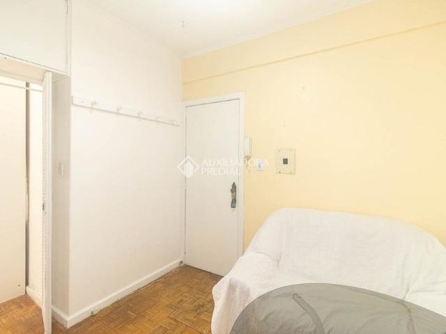 Apartamento com 1 quarto e 56m² para alugar em Centro Histórico, Porto Alegre