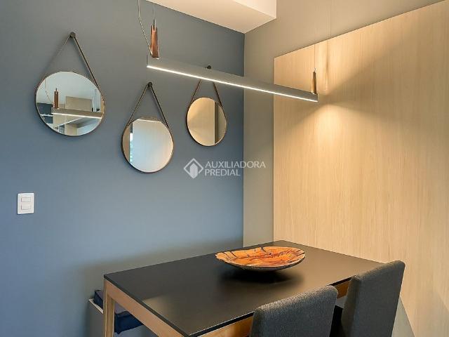 Apartamento com 1 quarto e 56m² para alugar em Praia de Belas, Porto Alegre