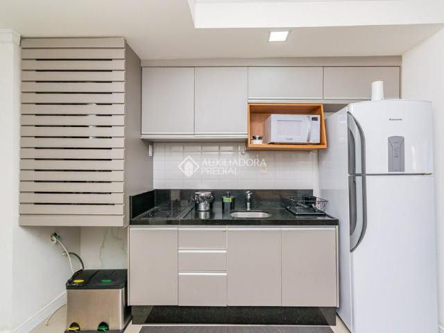 Apartamento com 1 quarto e 61m² para alugar em Bela Vista, Porto Alegre
