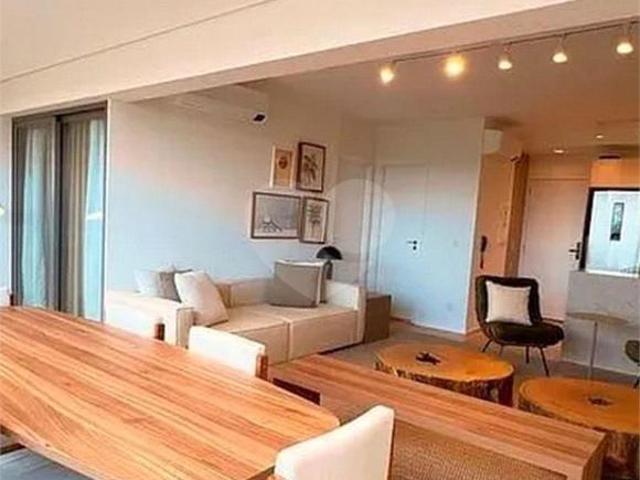 Apartamento com 1 quarto e 67 m² à venda em Pinheiros